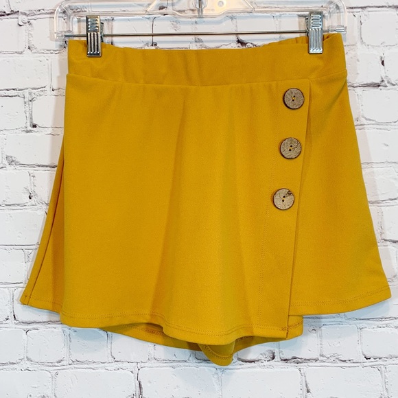 Haute Monde | Shorts | Haute Monde Yellow Skirt Skort Front Buttons | Poshmark